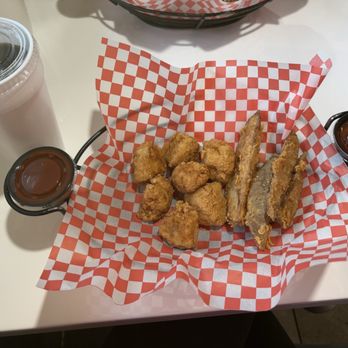 THE CHICKEN BARN - Updated June 2025 - 163 Photos & 351 Reviews - 1700 ...