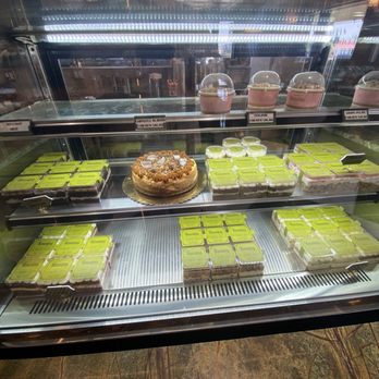 UNCOMMONLY ROSSINA FINE TREATS - Updated March 2026 - 16 Photos & 10 ...