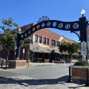 ANTIQUE ROW - Updated October 2025 - 80 Photos & 35 Reviews - 200 E 2nd ...