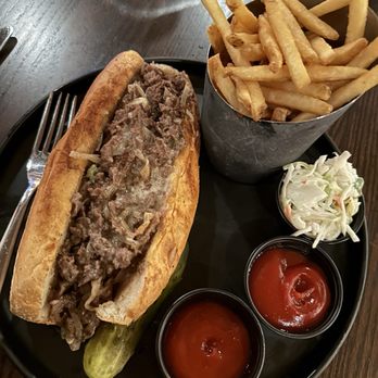 REPUBLIC GASTROPUB - Updated December 2025 - 548 Photos & 466 Reviews ...