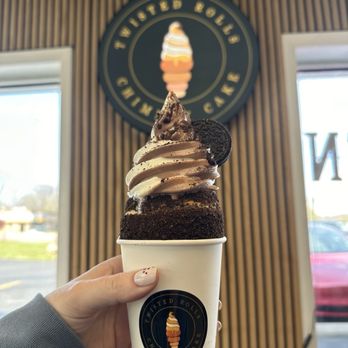 Photos of TWISTED ROLLS CHIMNEY CAKE - Updated August 2024 - 75 Photos ...