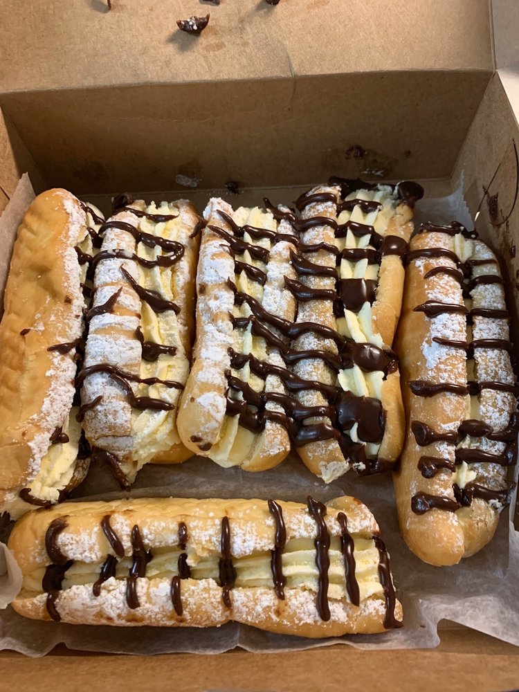 SPRING HILL PASTRY SHOP - 29 Photos & 73 Reviews - 600 Chestnut St ...