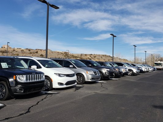 AUTOMAX TRUCK & CAR CENTER - Updated August 2025 - 42 Photos & 18 ...