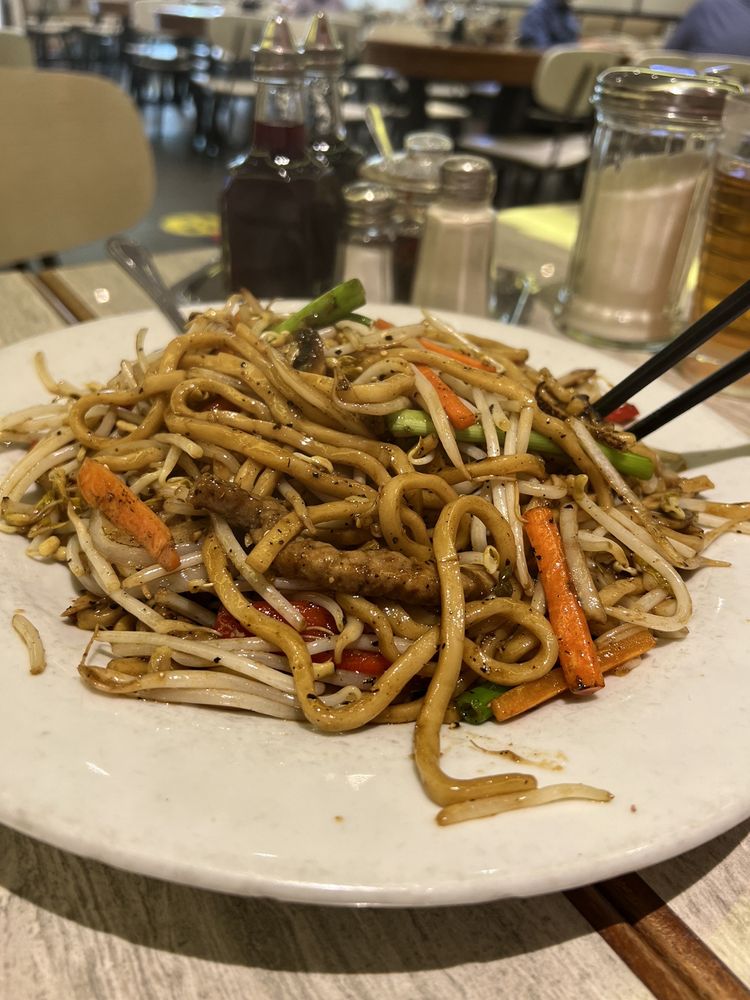 CALGARY COURT RESTAURANT - Updated December 2025 - 266 Photos & 102 ...