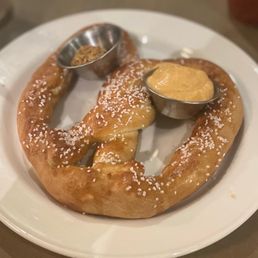 STAYMAKER AT JOURNEYMAN DISTILLERY - Updated August 2024 - 389 Photos ...