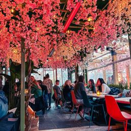 RESIDENTS CAFE & BAR - Updated March 2025 - 1694 Photos & 583 Reviews ...