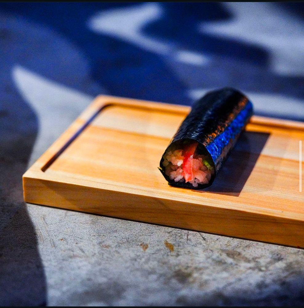 TOP ROE - Updated July 2025 - 155 Photos & 41 Reviews - 120 W 5th St ...