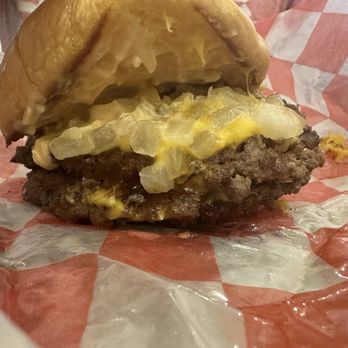 7TH STREET BURGER - Updated July 2024 - 85 Photos & 24 Reviews - 1177 ...