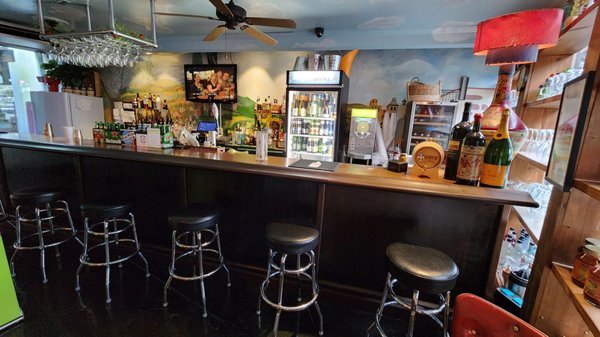 MONJUNIS ITALIAN CAFE - Updated December 2025 - 312 Photos & 207 ...