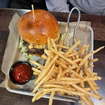 TAPHOUSE 41 - Updated June 2024 - 219 Photos & 349 Reviews - 2101 W ...