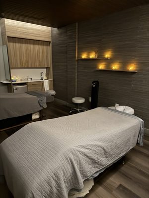 WOODHOUSE SPA - NORTH HILLS - Updated December 2025 - 32 Photos & 33 ...