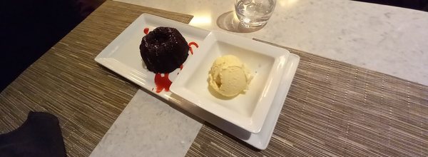 RED RIM BISTRO - Updated December 2025 - 22 Photos & 10 Reviews - 1101 ...