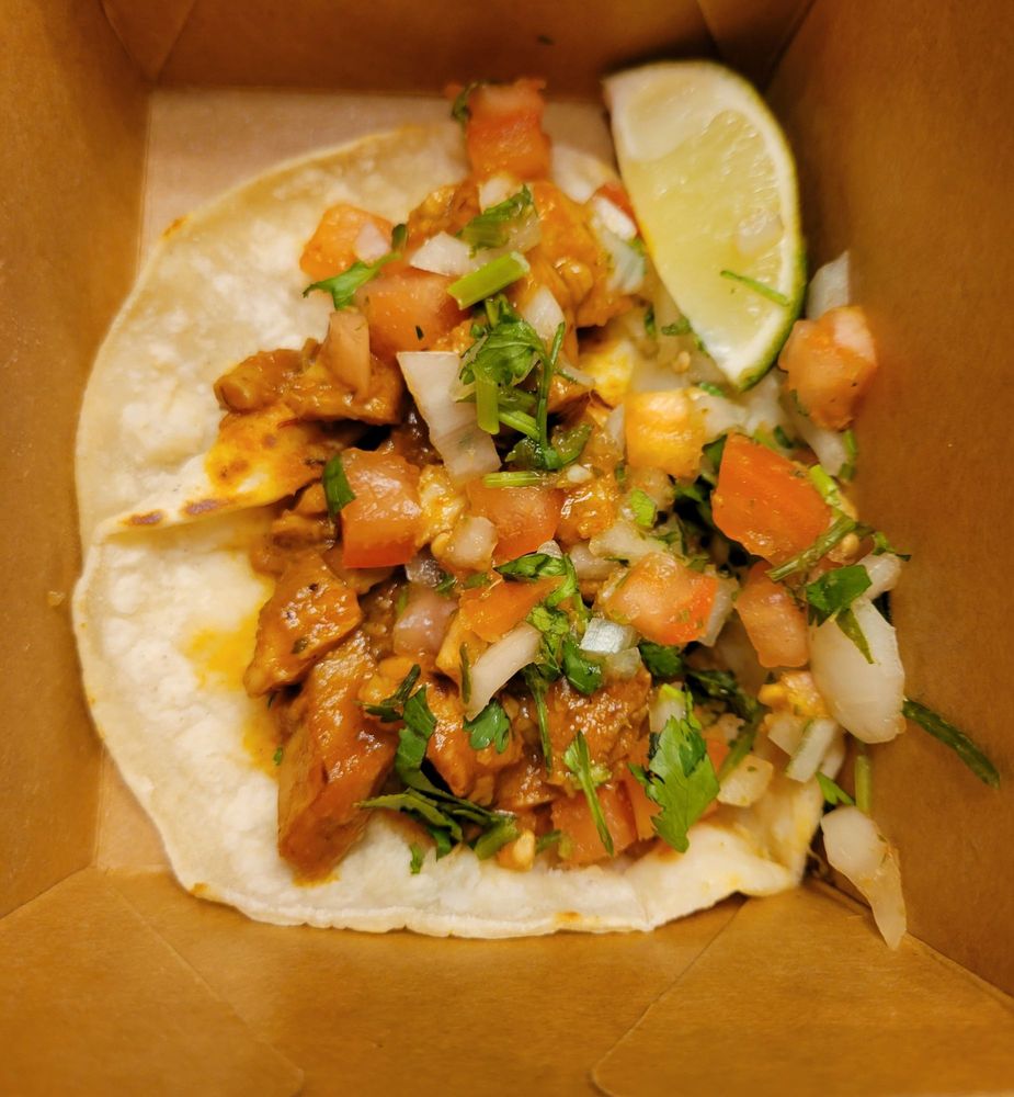 GUAC N’ROLL, MEXICAN FUSION - Updated July 2025 - 28 Photos - 5333 ...