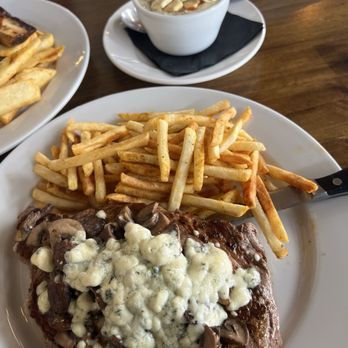 ALEX BAR-B-Q - Updated May 2025 - 39 Photos & 46 Reviews - 790 Price St ...