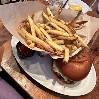 THE BLIND RHINO - Updated August 2024 - 92 Photos & 111 Reviews - 15 N ...