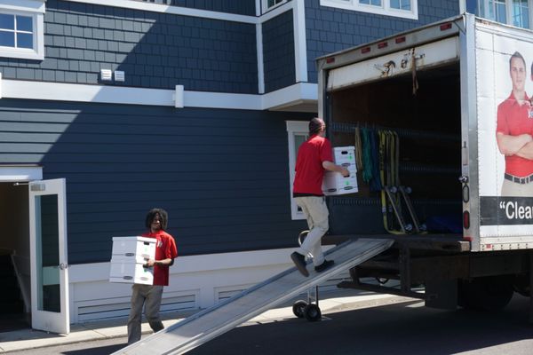 FEW MOVES MOVING COMPANY - Updated October 2025 - 71 Photos & 15 ...