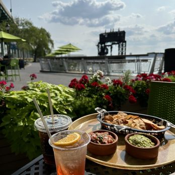 PIER I CAFE - Updated June 2025 - 554 Photos & 474 Reviews - Park South ...