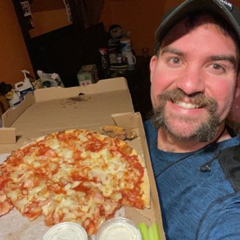 MEL’S SPORTSPAGE BAR & SNICKERS PIZZA SHOP - Updated November 2025 - 16 ...