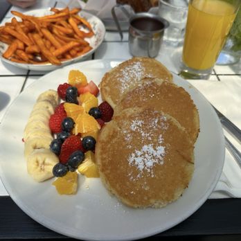 12 CHAIRS CAFE - Updated October 2025 - 755 Photos & 525 Reviews - 342 ...