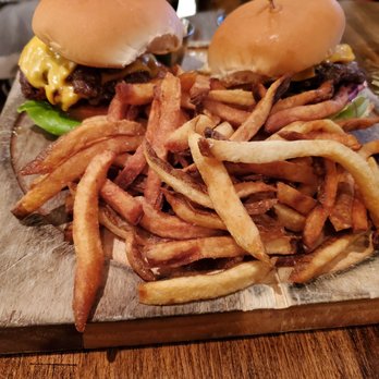 RED ROCK TAP AND GRILL - Updated July 2024 - 180 Photos & 219 Reviews ...