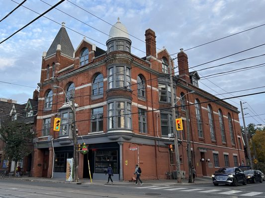 GLORIA IN THE GREAT HALL - Updated January 2026 - 61 Photos & 23 ...