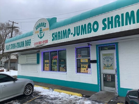 SHARK’S FISH & CHICKEN - Updated June 2025 - 11 Photos - 511 Vermont St ...
