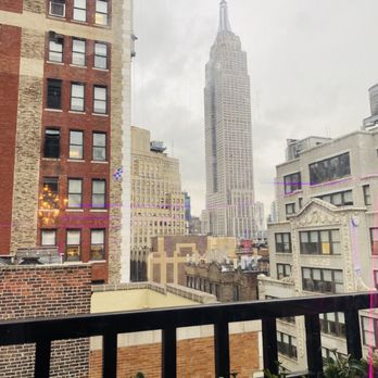 MAGIC HOUR ROOFTOP BAR & LOUNGE - Updated May 2024 - 2020 Photos & 1079 ...