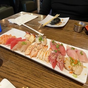 SAKE 2 ME SUSHI - Updated July 2024 - 7770 Photos & 4154 Reviews ...