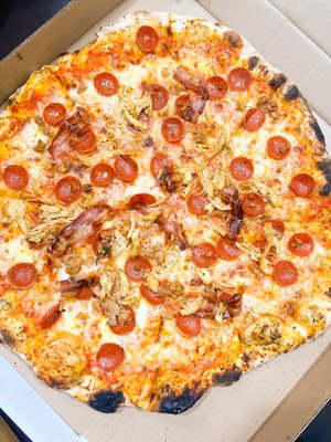 REVOLVER PIZZA - Updated December 2025 - 64 Photos & 65 Reviews - 388 ...