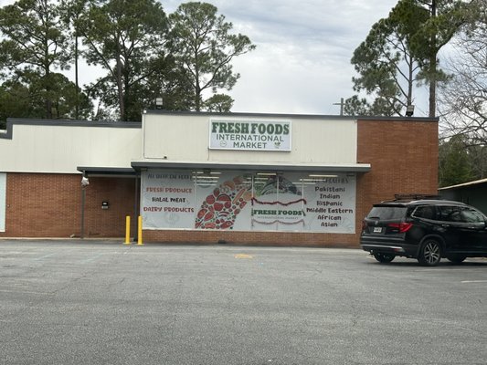 FRESH FOODS INTERNATIONAL MARKET - Updated December 2025 - 14 Photos ...