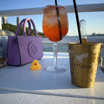 BAYLANDER STEEL BEACH - Updated September 2024 - 333 Photos & 174 ...