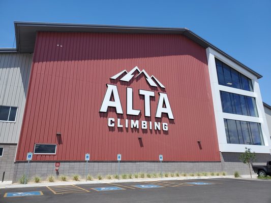 ALTA CLIMBING & FITNESS - 17 Photos - 3193 S Ranch House Ct, Gilbert ...