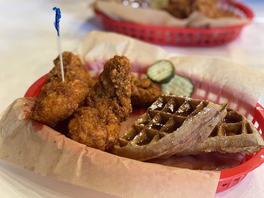 BOLD BIRDS NASHVILLE HOT CHICKEN - Updated May 2024 - 376 Photos & 207 ...