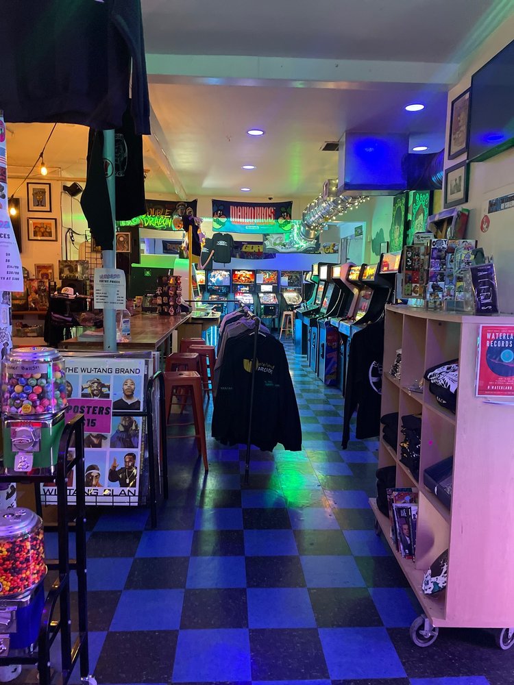 WATERLAND ARCADE - 30 Photos & 26 Reviews - 22306 Marine View Dr S, Des ...