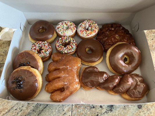 SK DONUTS - Updated October 2025 - 52 Photos & 66 Reviews - 8626 N ...