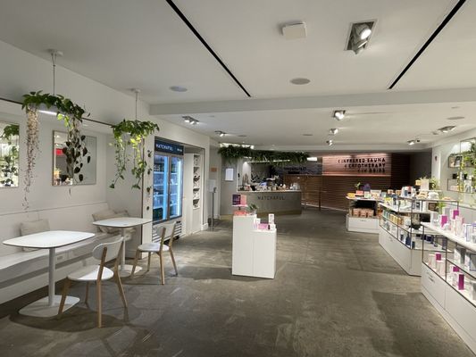 CLEAN MARKET - Updated December 2025 - 49 Photos & 47 Reviews - 240 E ...