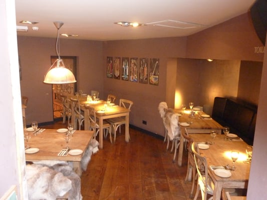 THE CORNER HOUSE - Updated October 2025 - 12 Photos - 25 Caroline ...