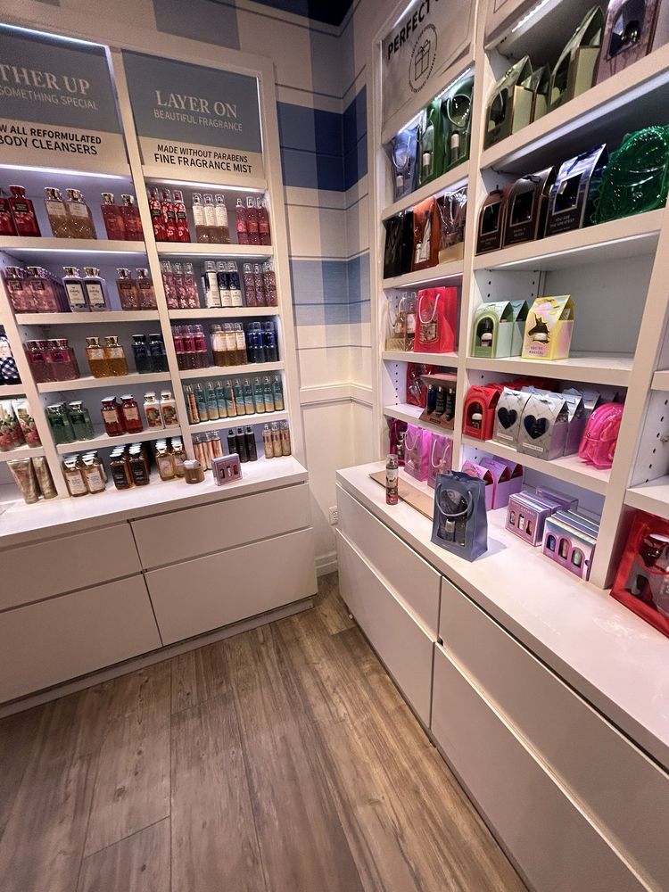 BATH & BODY WORKS - Updated September 2025 - 13 Photos - 1500 S Willow ...