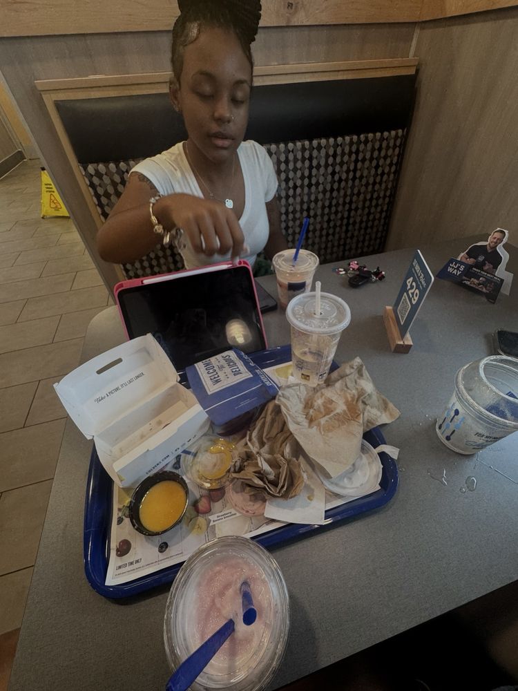 CULVER’S - Updated December 2024 - 43 Photos & 20 Reviews - 8251 W ...