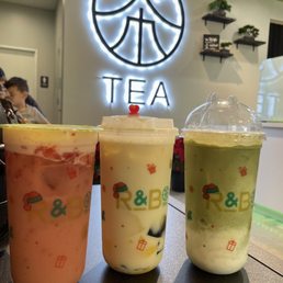 R&B TEA - HOUSTON CHINATOWN - Updated July 2024 - 327 Photos & 291 ...