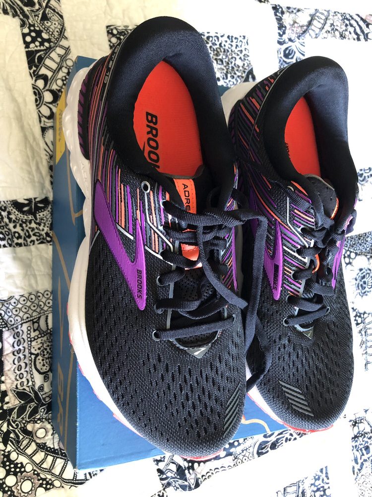 RUNNER’S HI - 49 Photos & 119 Reviews - Sporting Goods - 98-390 ...