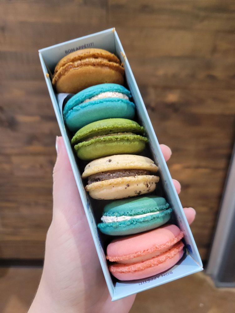 CHELLES MACARONS - Updated May 2025 - 90 Photos & 49 Reviews - 920 S ...