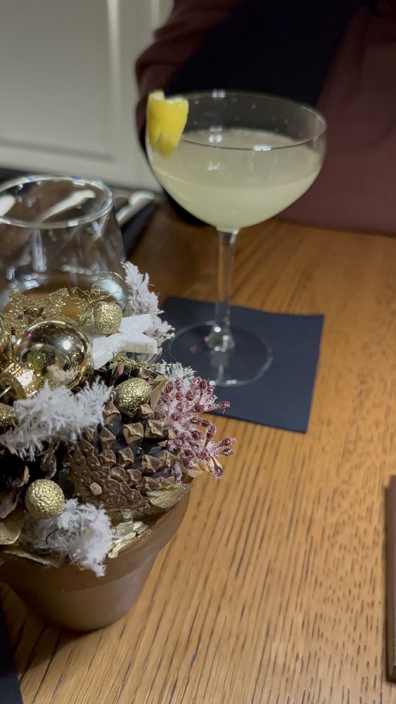 FOOD LAB - Updated June 2025 - 124 Photos & 37 Reviews - Haštalská 4 ...