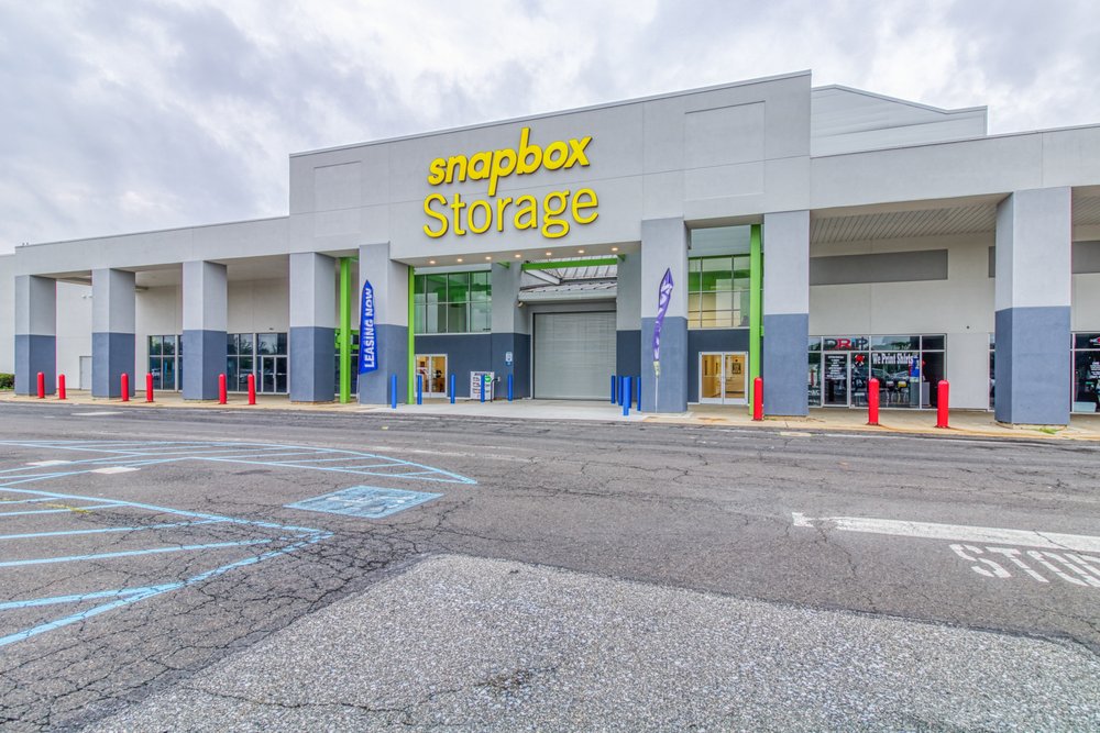 SNAPBOX SELF STORAGE - Updated July 2025 - 12 Photos - 1 Franklin Mills ...