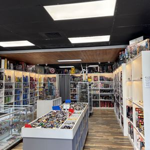 ANIME WORLD - Updated December 2025 - 16 Photos - 5157 International Dr ...