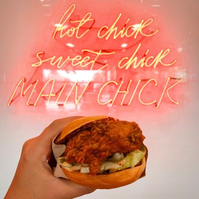 MAIN CHICK HOT CHICKEN - 306 Photos & 291 Reviews - 6614 Atlantic Ave ...