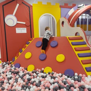 THE LITTLES PLAY CAFE - Updated December 2025 - 23 Photos - 515 Troy ...