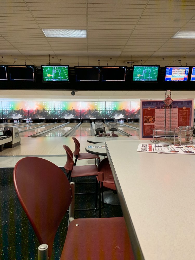 OLATHE LANES EAST BOWLING CENTER - 11 Photos & 29 Reviews - 303 N ...
