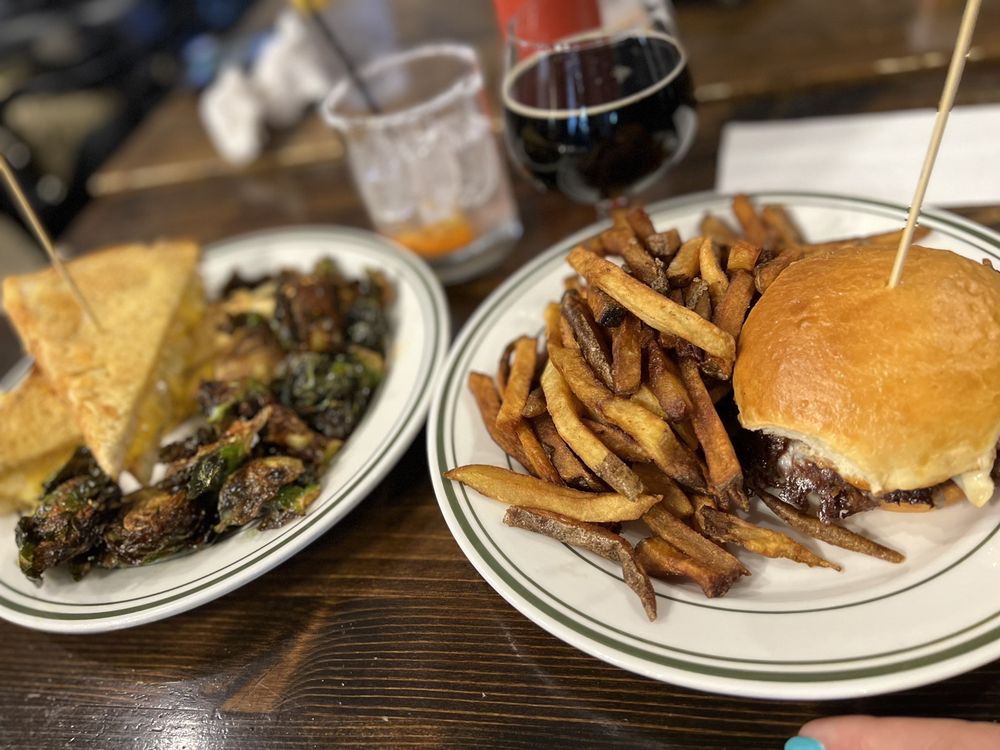 GRIND BURGER KITCHEN - Updated November 2025 - 745 Photos & 772 Reviews ...