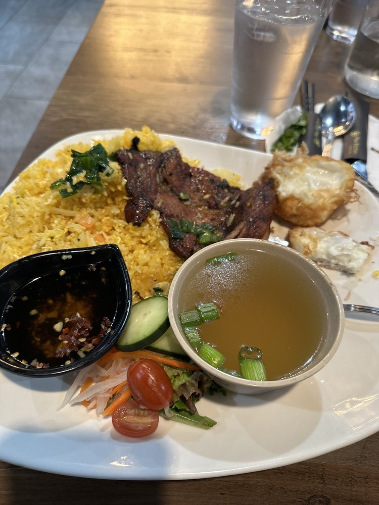 PHO KITCHEN - 12 Photos & 11 Reviews - 4505 W Walnut St, Rogers ...